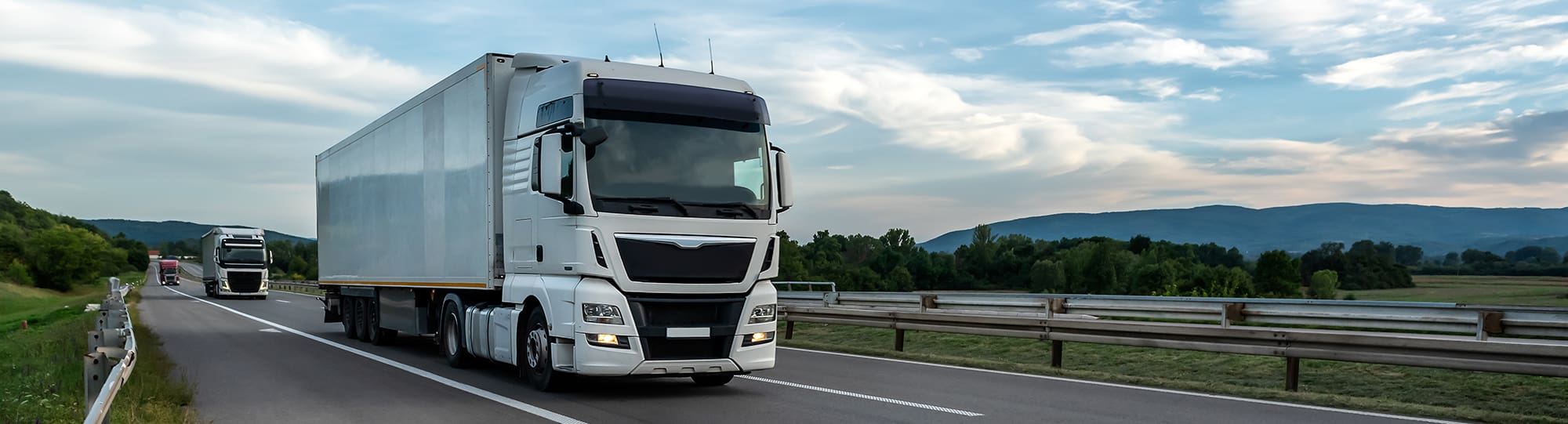 The Difference between Freight Transport & Reno Logistics